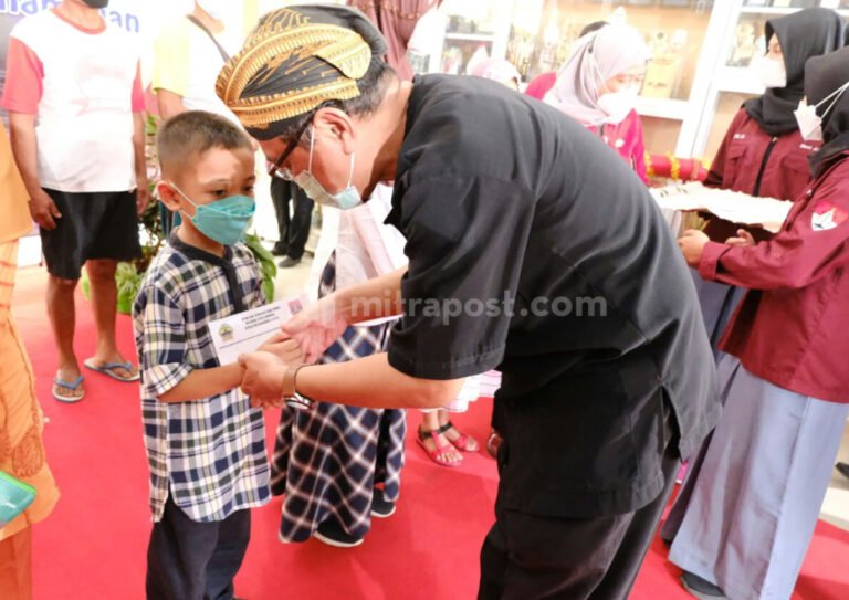 SMA N 2 Pati Kembali Bagikan 1.000 Paket Sembako untuk Masyarakat ...
