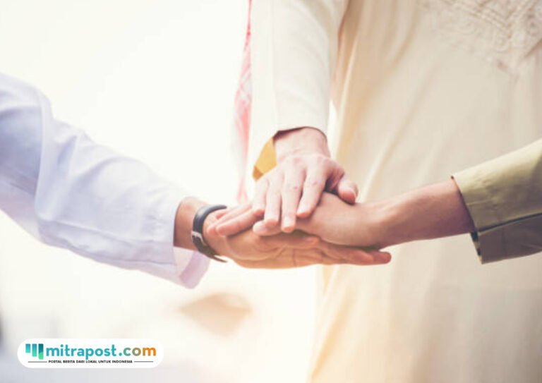 Keutamaan Tolong Menolong Sesama Muslim - Mitrapost.com
